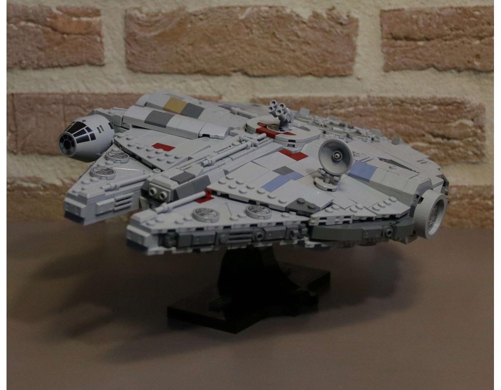 LEGO MOC Millennium Falcon 1:110 scale by Vincent W | Rebrickable ...