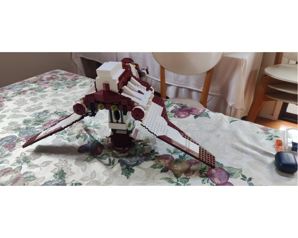 LEGO MOC 75333 + 75342 - Republic attack shuttle by Gravybrix ...