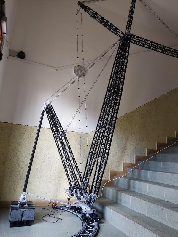 LEGO MOC BMS Ring Crane HCR-3000 by kladovec | Rebrickable - Build with ...