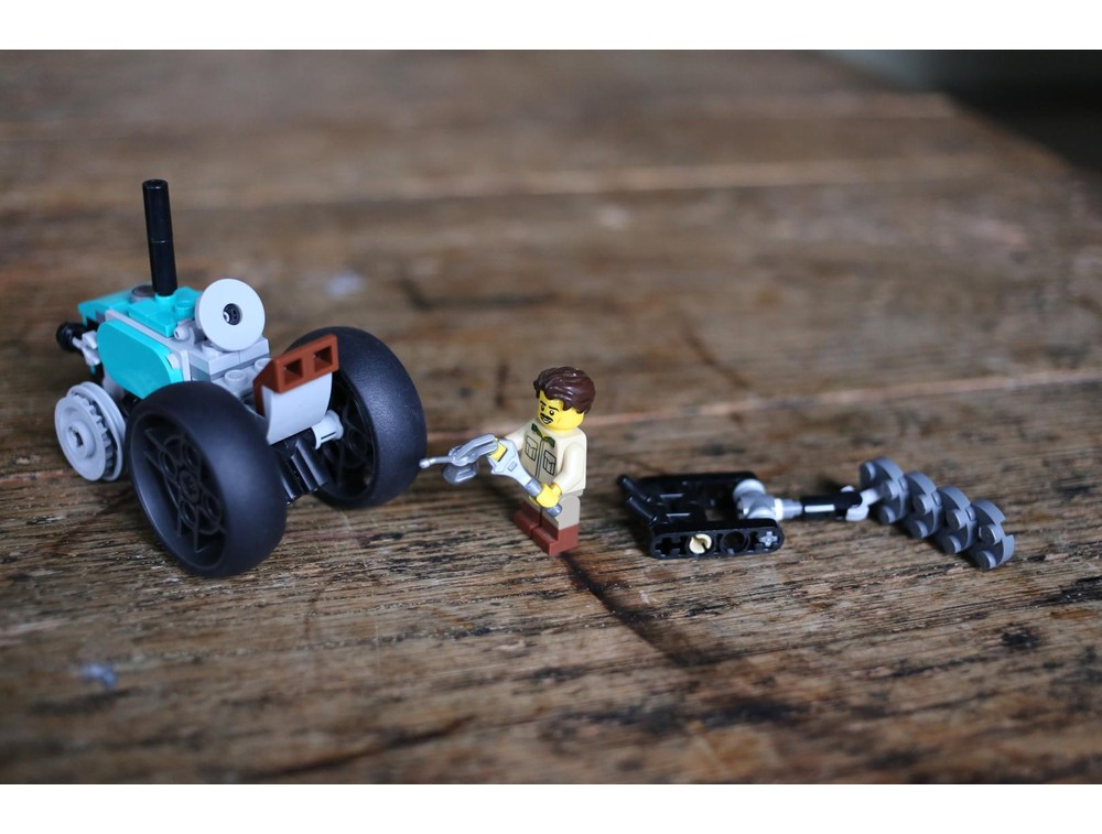 LEGO MOC Vintage Tractor (minifig scale) by Kaen | Rebrickable - Build ...