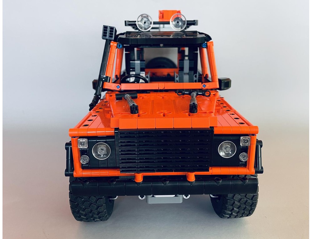 Lego Moc 42177 C Model Defender 90 By Gyenesvi Rebrickable Build