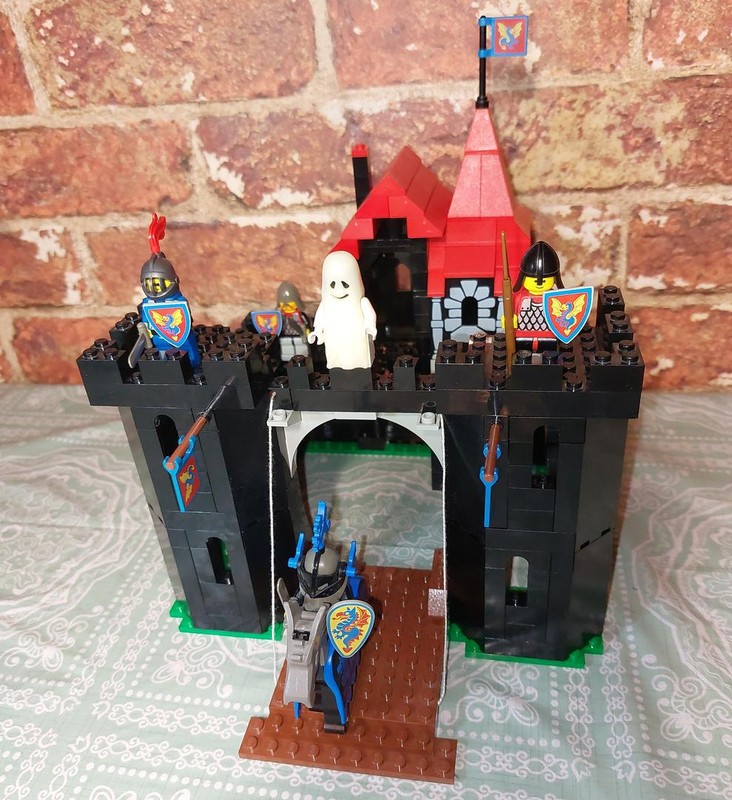 LEGO MOC Captured fortress by inteus | Rebrickable - Build with LEGO