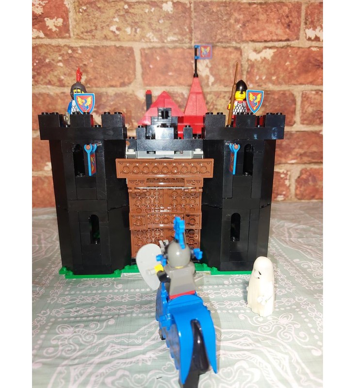 LEGO MOC Captured fortress by inteus | Rebrickable - Build with LEGO