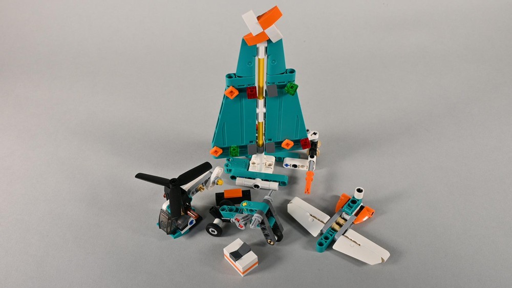 LEGO MOC-205302 42117 Christmas Tree - LEGO Technic Race Plane ...