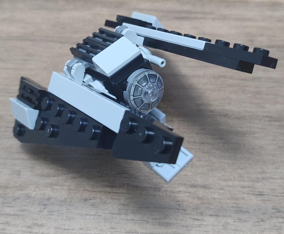 LEGO MOC TIE Striker by lguler | Rebrickable - Build with LEGO