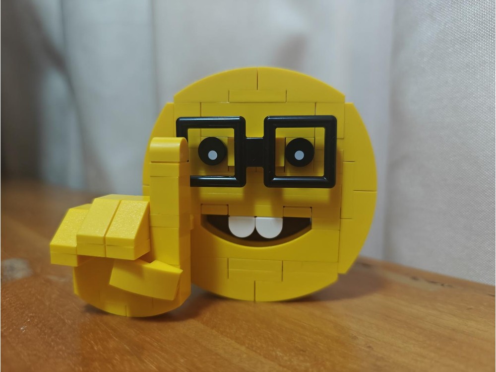 Lego Moc Nerd Emoji By Lelh Rebrickable Build With Lego