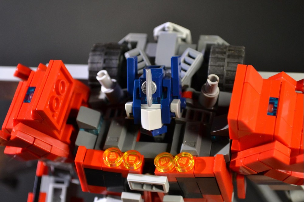 LEGO MOC Optimus Prime 2.0 (Beast Hunters Version) - Transformers Prime ...