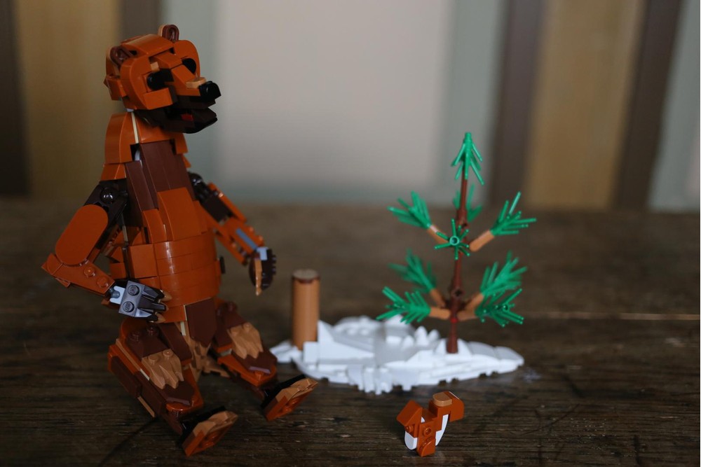 LEGO MOC Grizzly Bear by Kaen | Rebrickable - Build with LEGO
