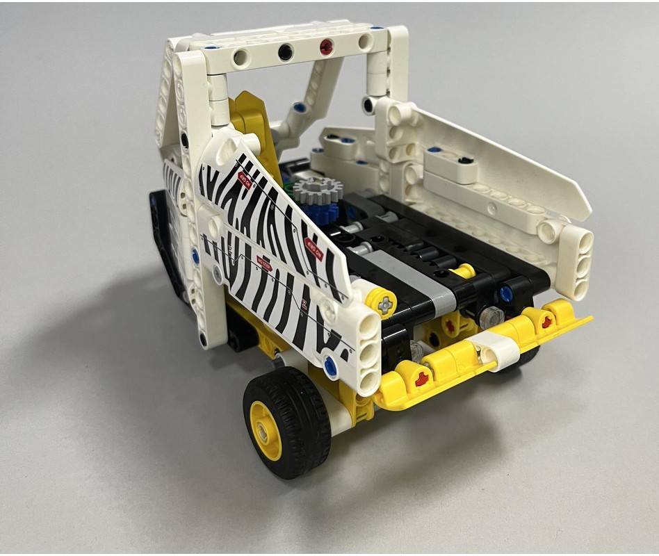 LEGO MOC Wild Ape by east_brick_customs | Rebrickable - Build with LEGO