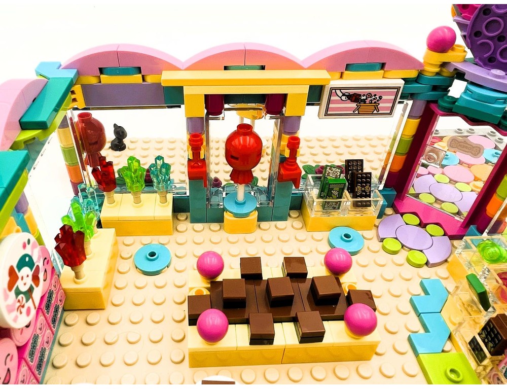 LEGO MOC Corner Sweet Shop Modular Alternate build of 3x42649 Sweet ...