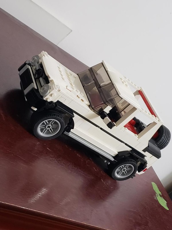 LEGO MOC Mercedes-Maybach G650 Landaulet by LucidMOCS | Rebrickable - Build with LEGO