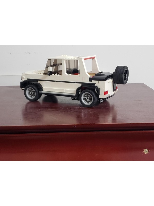 LEGO MOC Mercedes-Maybach G650 Landaulet by LucidMOCS | Rebrickable ...