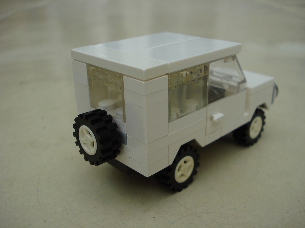LEGO MOC Mini Land Rover by Nicole1 | Rebrickable - Build with LEGO
