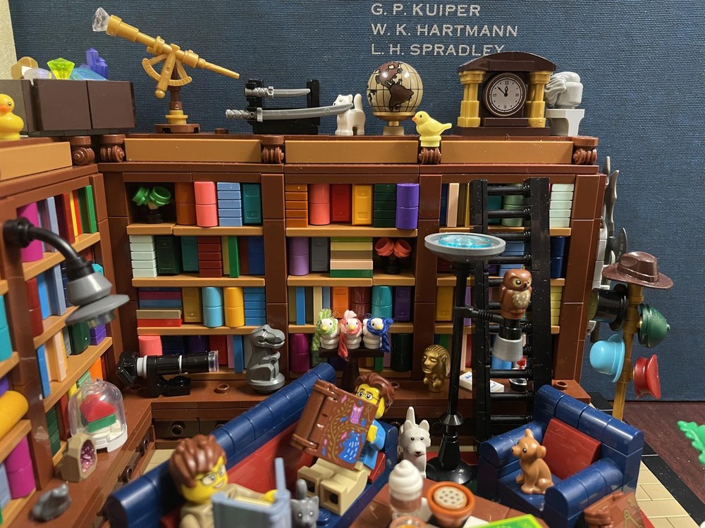 LEGO MOC Cozy Lego Library by kiwipixi42 | Rebrickable - Build with LEGO