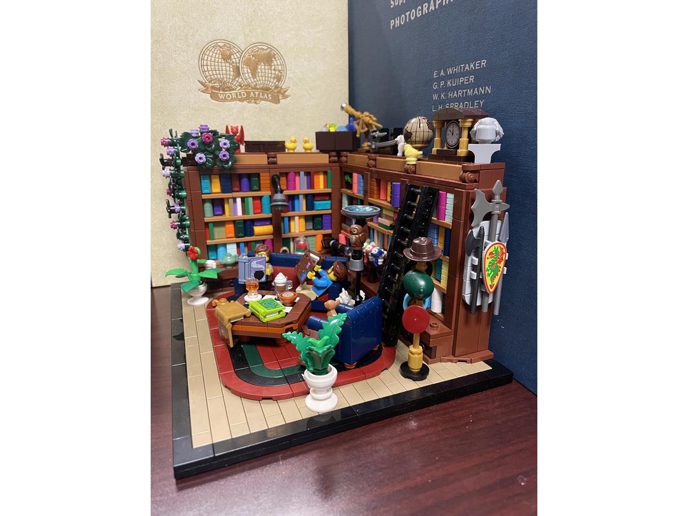 LEGO MOC Cozy Lego Library by kiwipixi42 | Rebrickable - Build with LEGO