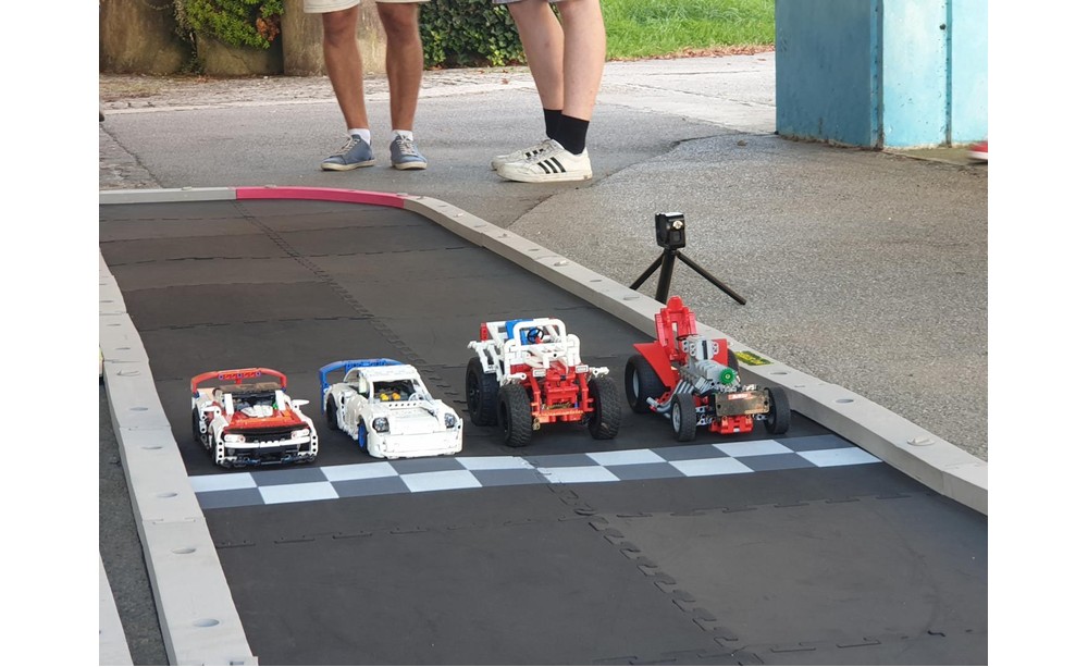 LEGO MOC-207001 #2 Buwizz Porsche '24 by Aurorasaurus | Rebrickable ...