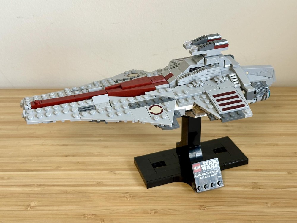 LEGO MOC Venator-Class Republic Attack Cruiser Midi-Scale - Alternate ...