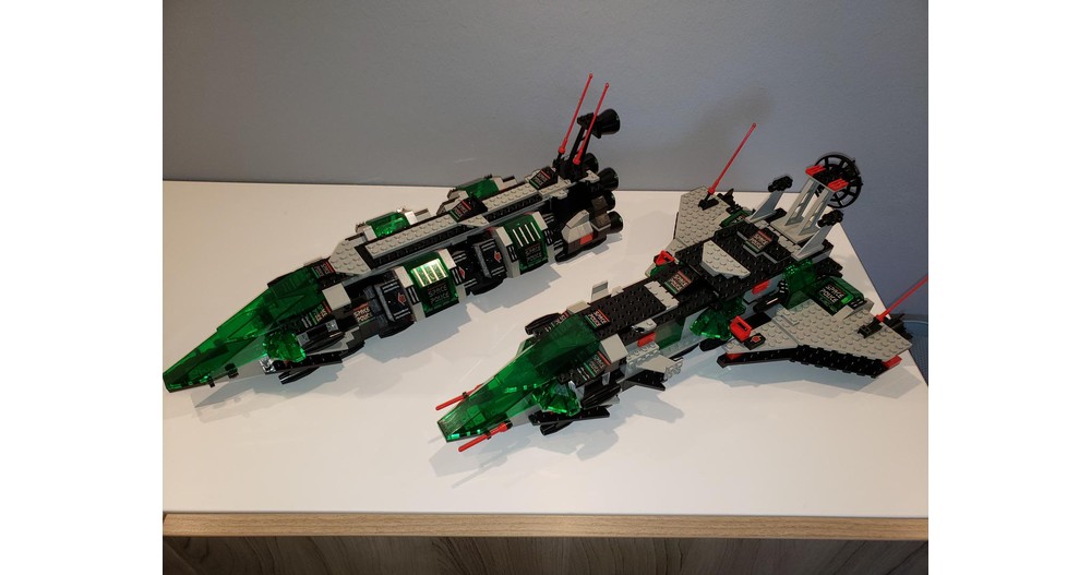 LEGO MOC Space Police Cell Transport by XforcastX | Rebrickable - Build ...
