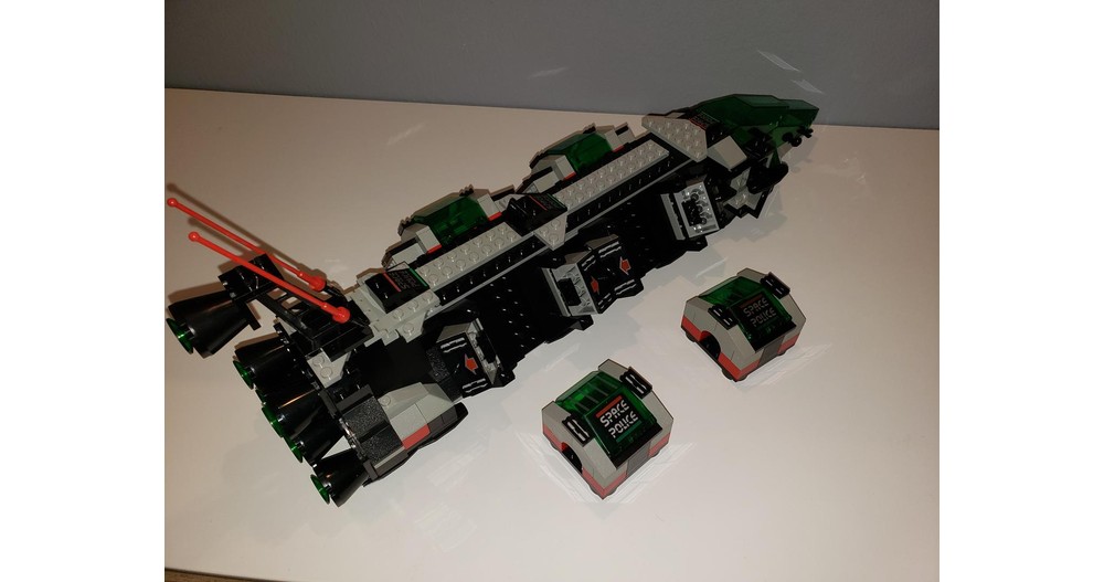 LEGO MOC Space Police Cell Transport by XforcastX | Rebrickable - Build ...