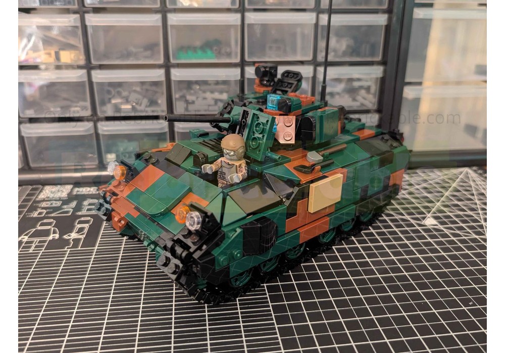 LEGO MOC-207512 M2A3 Bradley by Isubuilds | Rebrickable - Build with LEGO