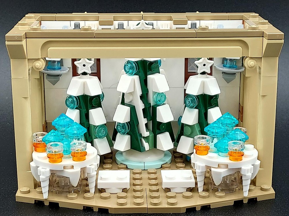 LEGO MOC Yule Ball - Entrance by TrevorToad | Rebrickable - Build with LEGO