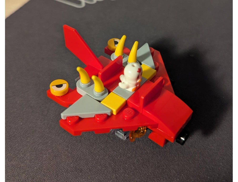 LEGO MOC Alt build Chicken attack by polumechanoslab | Rebrickable ...