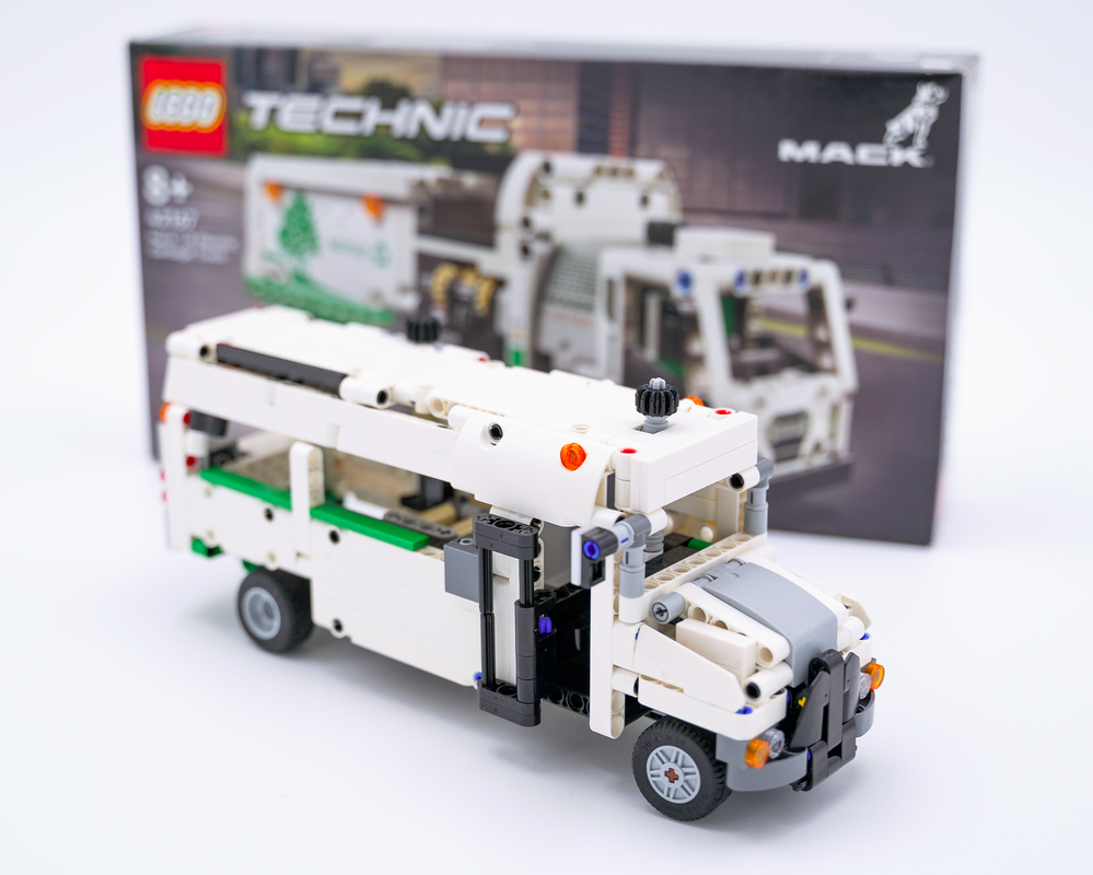 LEGO MOC 42167 - Bus by Dadudi_Technic_Creations | Rebrickable - Build ...