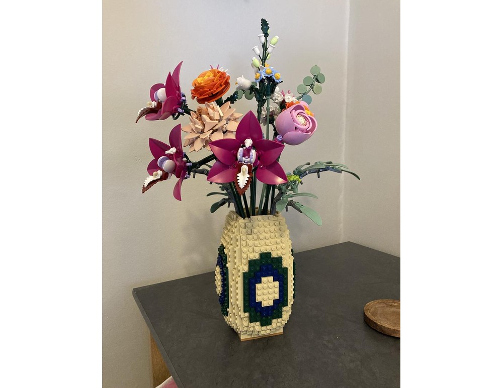LEGO MOC Flower Vase by Cisar | Rebrickable - Build with LEGO