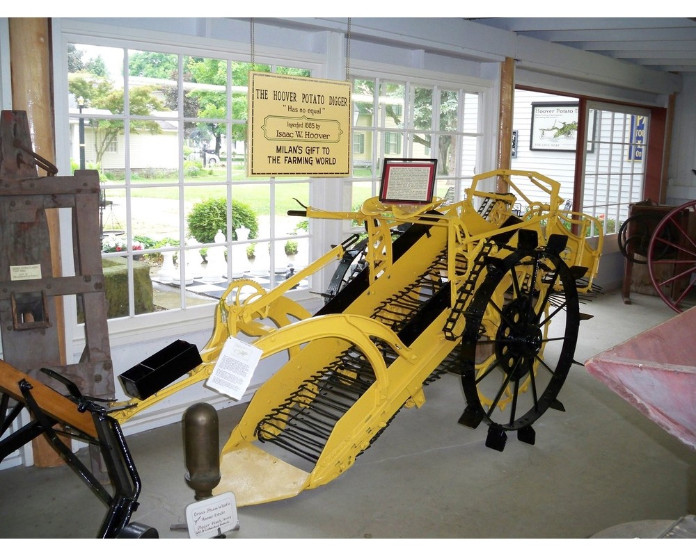 LEGO MOC Hoover Potato Digger by Vandor214 | Rebrickable - Build with LEGO