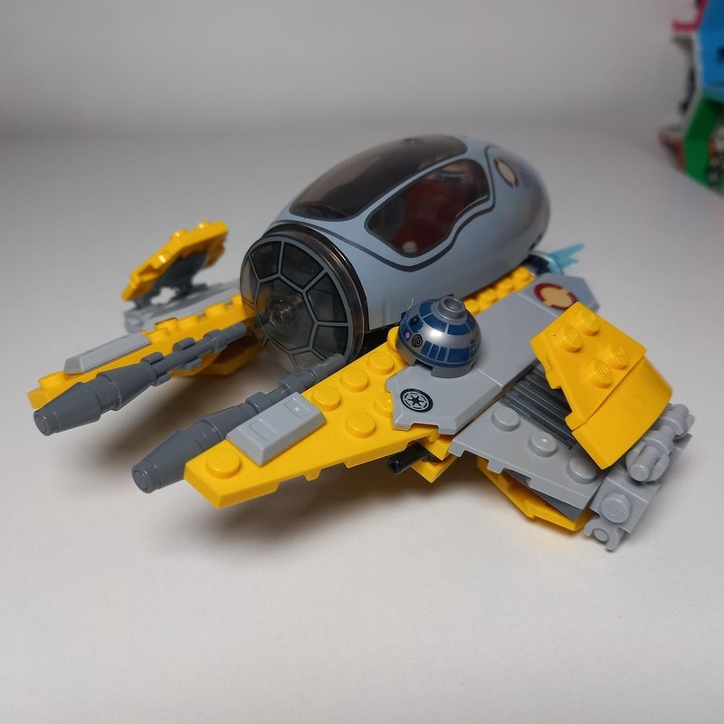 LEGO MOC 1:45 Scale Anakin ETA-2 Starfighter with Hidden Compartment ...