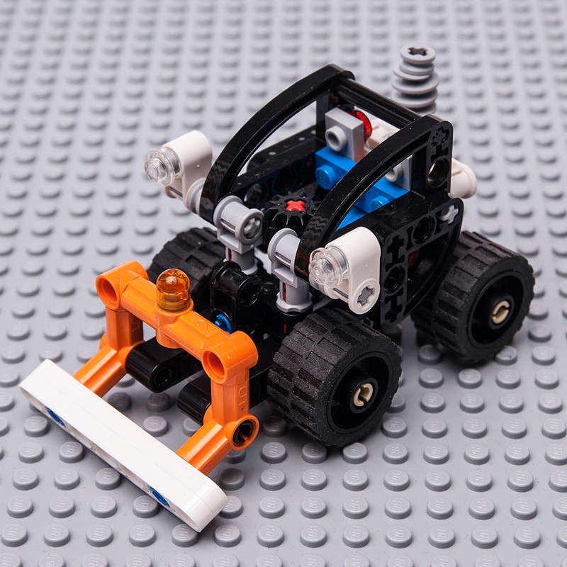 LEGO MOC 42088 Mini Tractor by Keep On Bricking | Rebrickable - Build ...