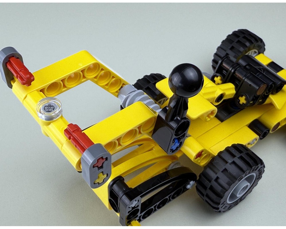 LEGO MOC Mini Lawn Mower 42197 by MOCies | Rebrickable - Build with LEGO