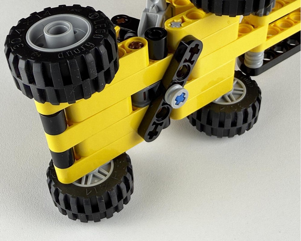 LEGO MOC-209815 Mini Lawn Mower 42197 by MOCies | Rebrickable - Build ...