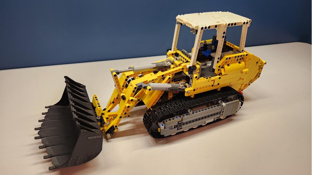 LEGO MOC-209951 Crawler Loader by TheTechnicFarmer | Rebrickable ...