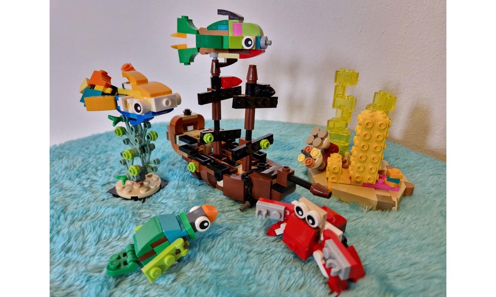 Lego Moc Tropical Sea Life By Jappelsap98 Rebrickable Build With Lego