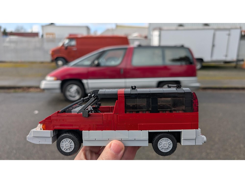LEGO MOC-210514 The Dustbuster Minivan - Pontiac Trans Sport ...