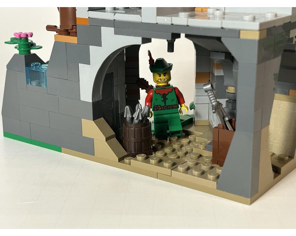 LEGO MOC Forestman Hideout by Sir BuildsALot | Rebrickable - Build with ...