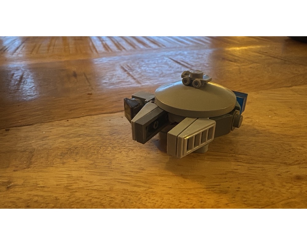 LEGO MOC Micro Millennium Falcon with landinggear by JupiterZen ...