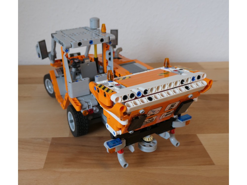 LEGO MOC 42128 Spreader for Sand/Salt/Fertilizer by Larsagri ...