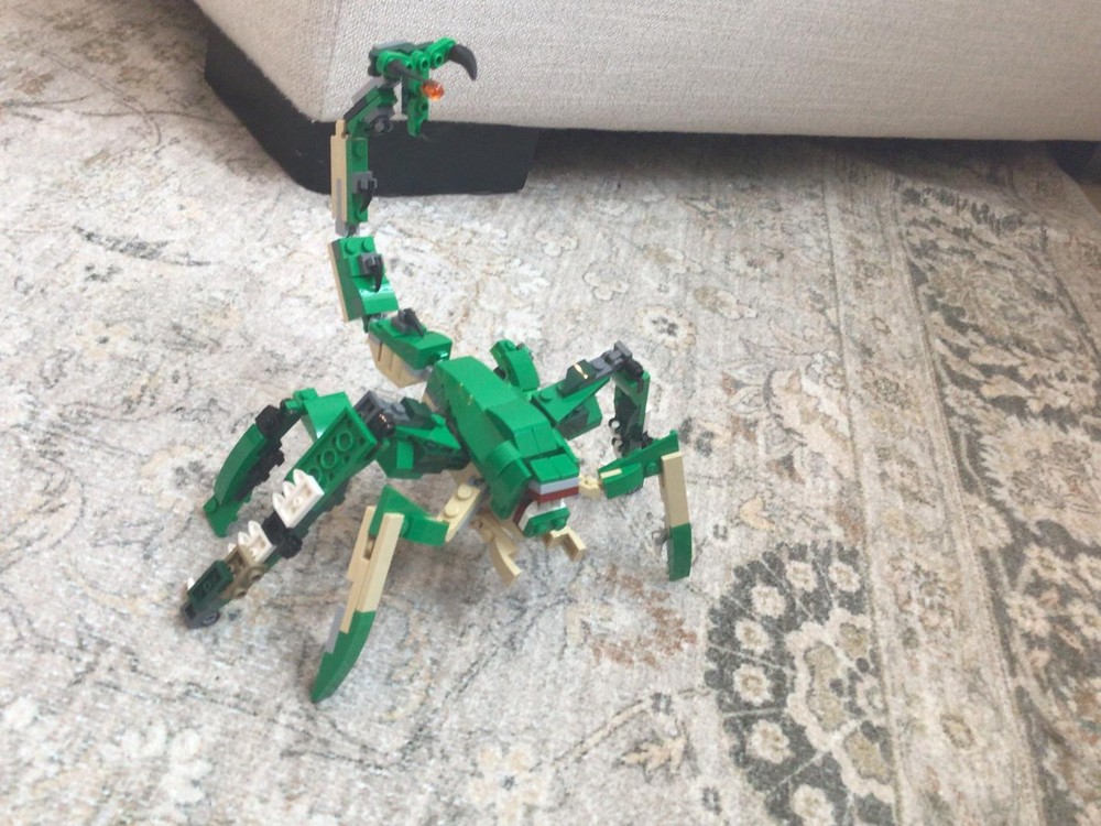 LEGO MOC Griever from “The Maze Runner” by DnDBrickinBros | Rebrickable ...