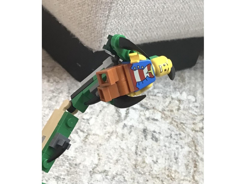 LEGO MOC Griever from “The Maze Runner” by DnDBrickinBros | Rebrickable ...