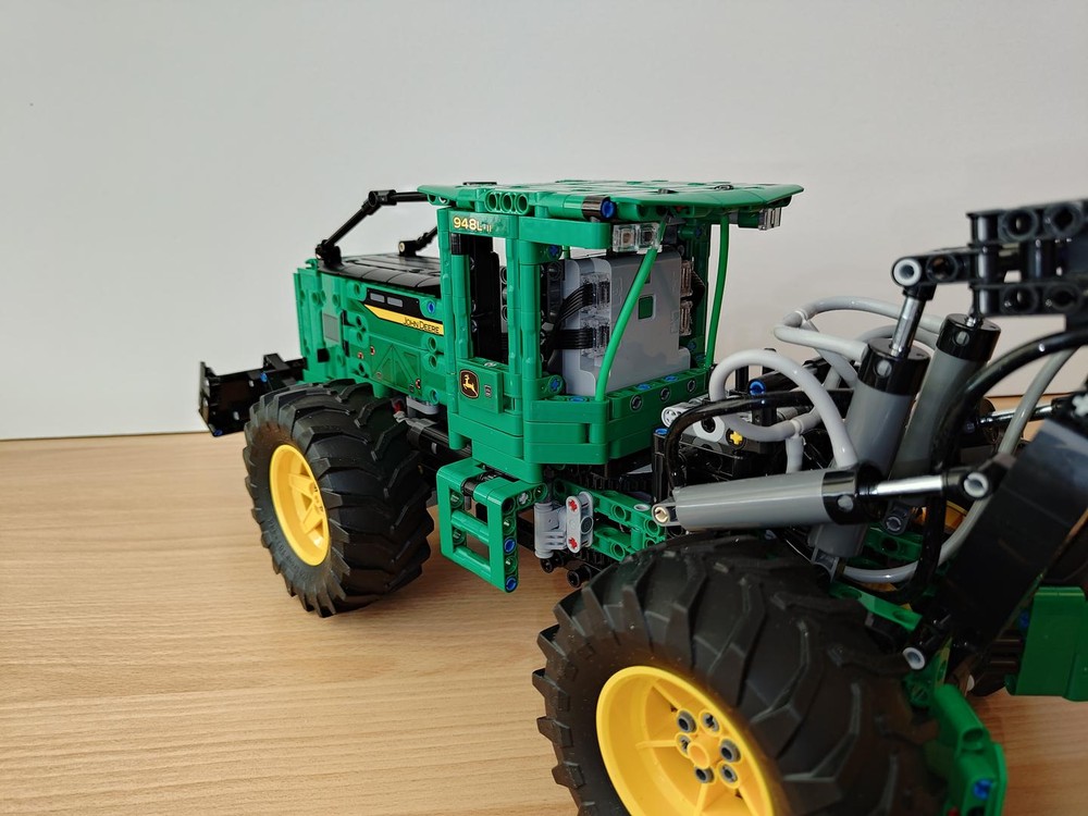 LEGO MOC LEGO 42157 - John Deere 948L-II Skidder – partially motorized ...