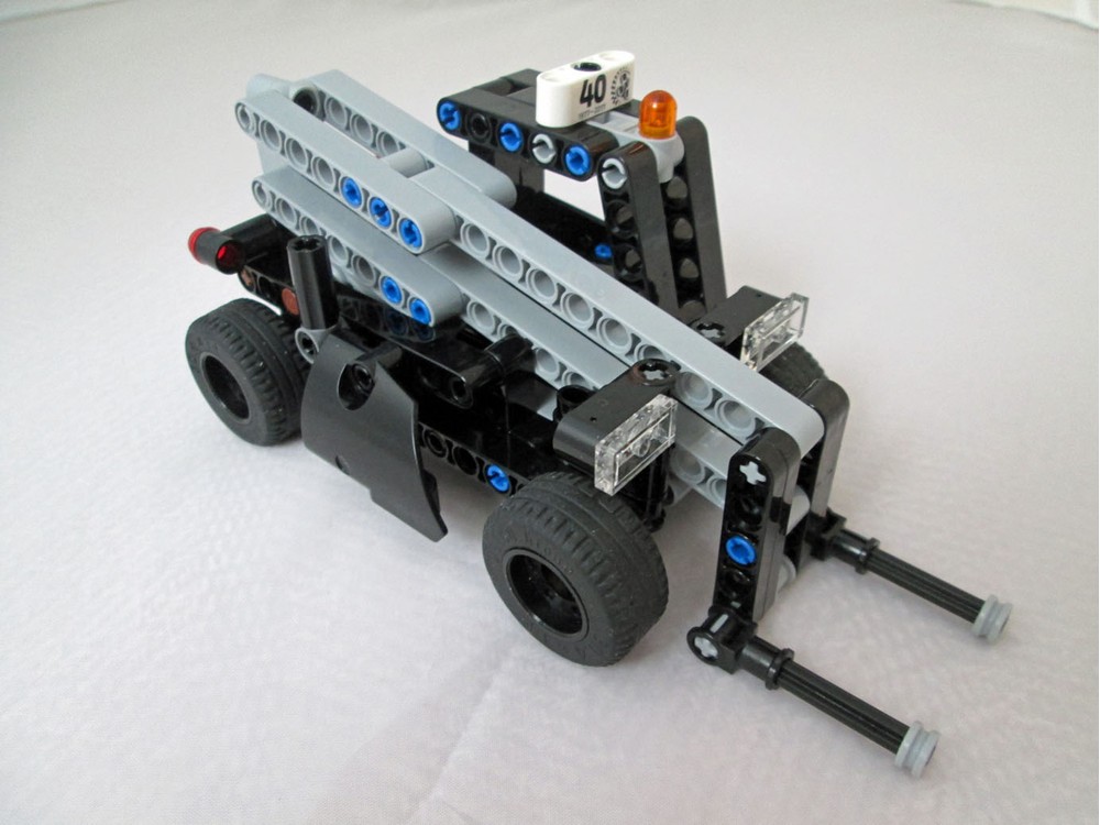 LEGO MOC 42060 Telehandler by BrickMan7 | Rebrickable - Build with LEGO