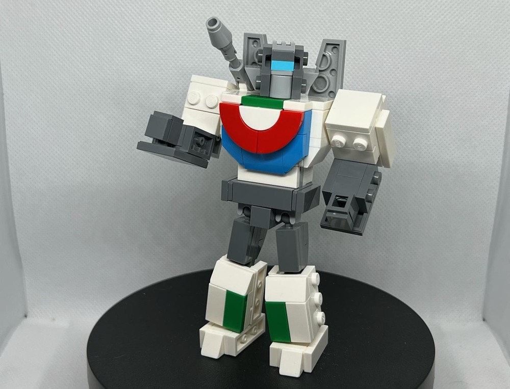 LEGO MOC Wheeljack - G1 by DoctorDarby | Rebrickable - Build with LEGO