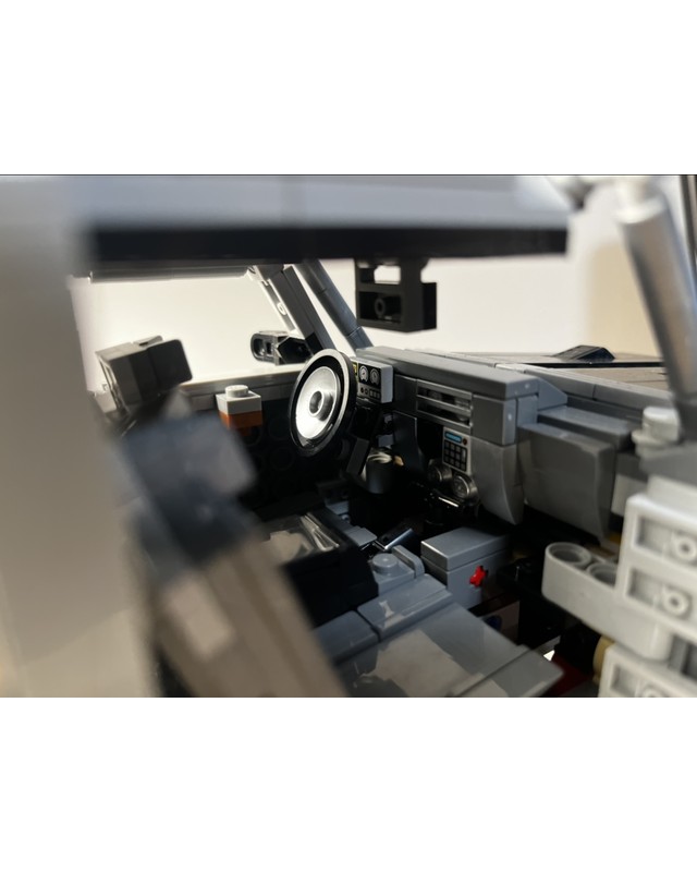 LEGO MOC 10300 Jeep Cherokee XJ by average.afol | Rebrickable - Build ...