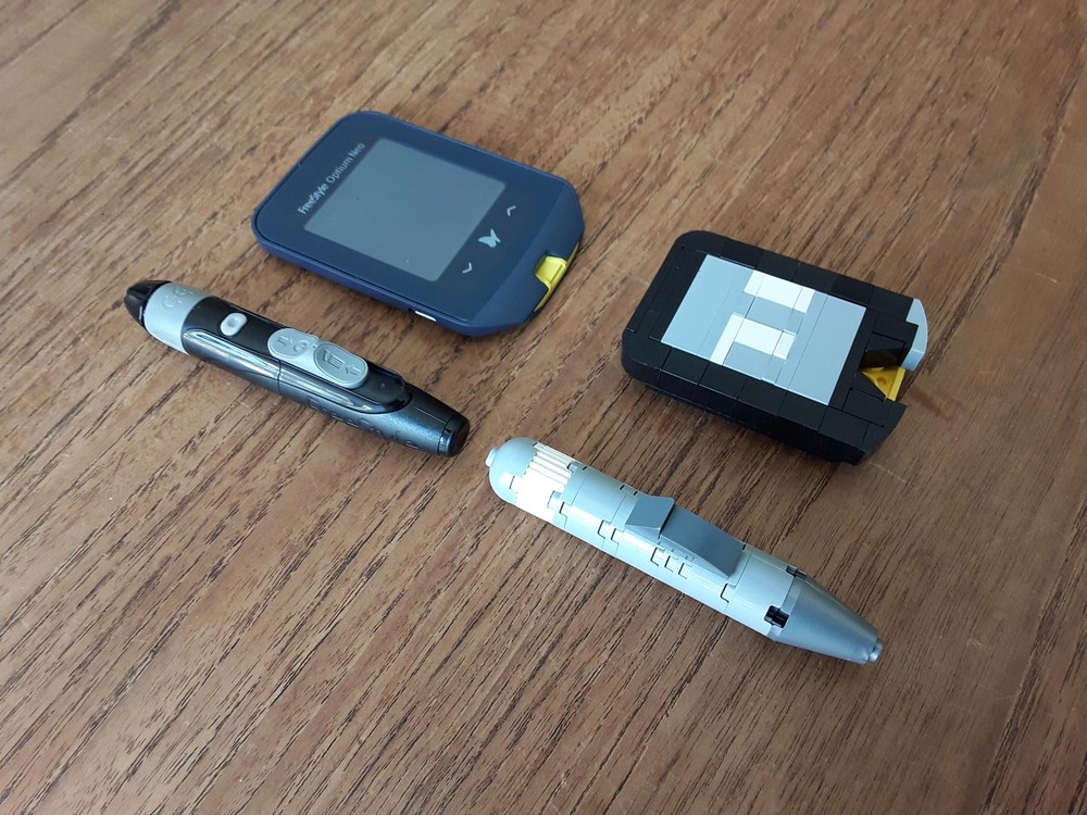 LEGO MOC-21270 Diabetes Equipment by LegoOri | Rebrickable - Build with ...