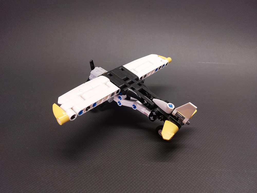 LEGO MOC Small Bush Plane by Anton Kablash | Rebrickable - Build with LEGO