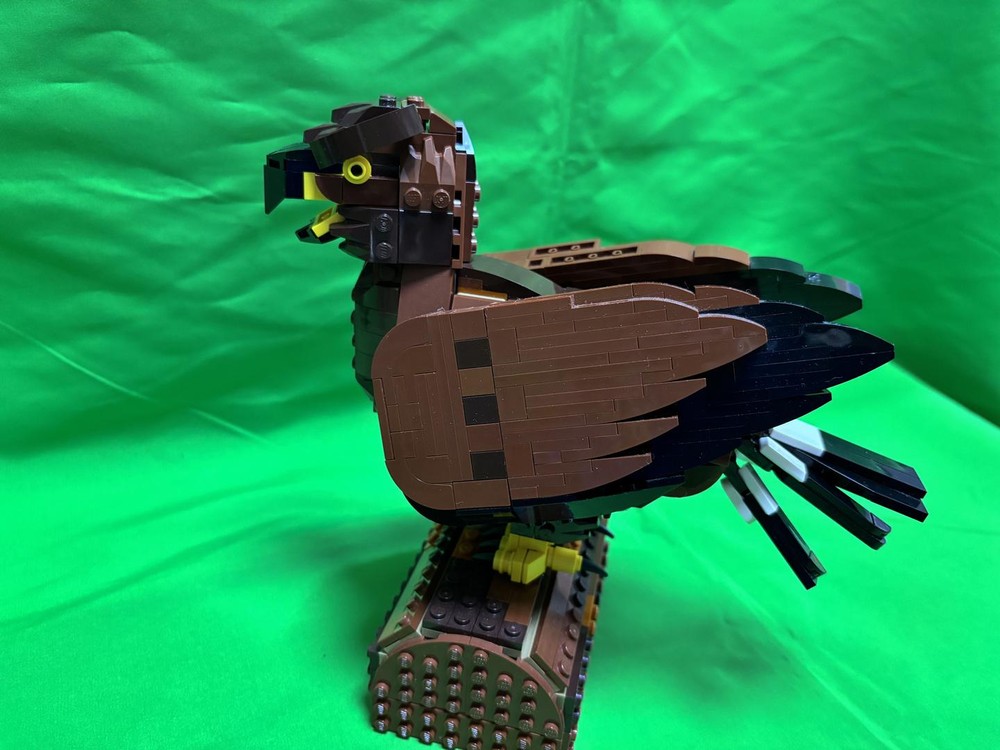 LEGO MOC-212910 Golden Eagle by makoto_lake | Rebrickable - Build with LEGO