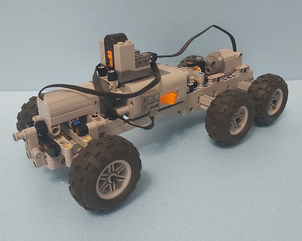 LEGO MOC Small 6x6 RC chassis by Landy225 | Rebrickable - Build with LEGO