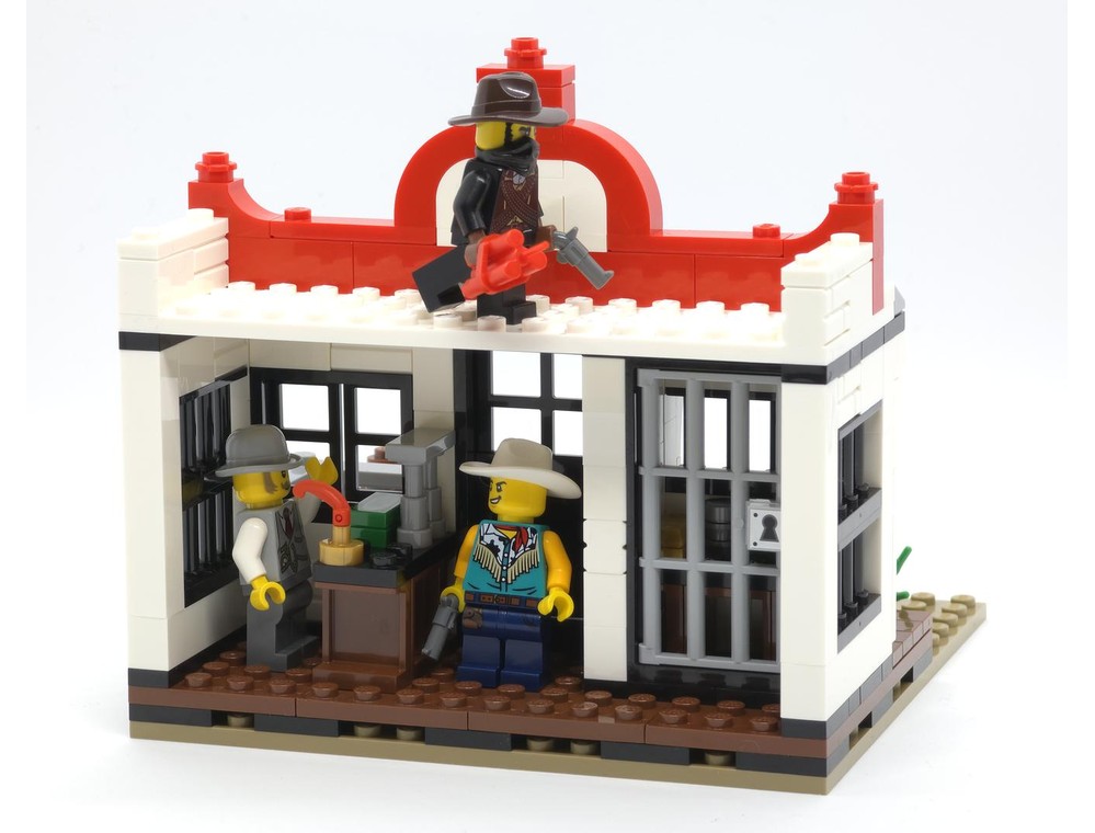 LEGO MOC Gold City Bank by edwardpulleyn | Rebrickable - Build with LEGO